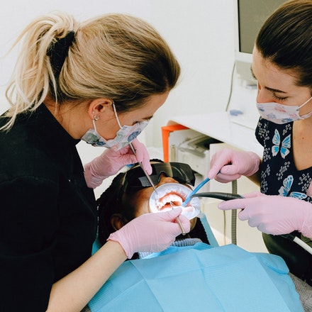 Dental Bonding In Waterdown, Ontario | Magnolia Dental